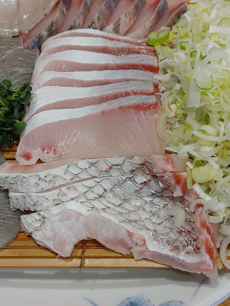 강동구성내동 둔촌역 둔촌시장횟집 청조다도해수산【대방어 자리돔회 대광어 참돔 농어 새우튀김 문어숙회】9 네이버 블로그