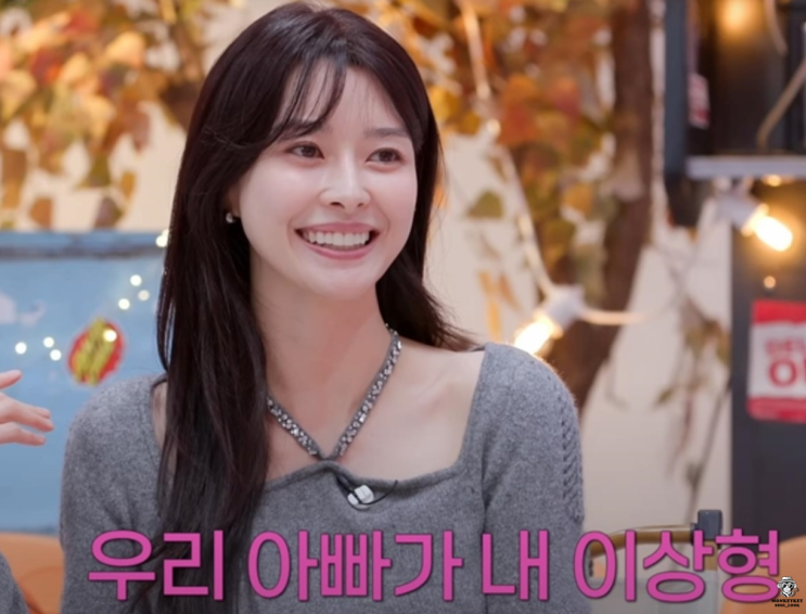 권나라 172cm 50kg 몸매 돋보이는 렉토 여성 그레이크롭니트 가격 : 네이버 블로그