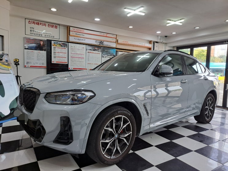 포천 아이나비 공식대리점, BMW X4에 QXD1 블랙박스 교체 장착 및 만도 SP2000 12C 보조배터리 장착을~! : 네이버 블로그