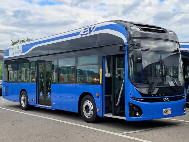 (서울 / 간선) 남성버스(주) 452번 Hyundai ELEC CITY II PEV "24 신차출고 : 네이버 블로그