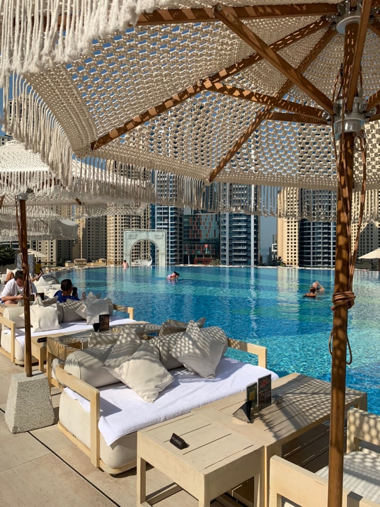 [두바이 여행] 두바이 JW 메리어트 마리나 수영장/Wane by SoMiya 수영장 아침수영/평일 무료 입장 : 네이버 블로그