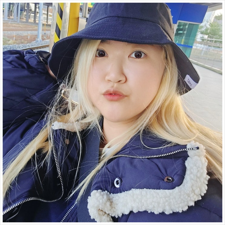 유명 셀럽들이 착용한 봄모자 VARZAR 바잘 버킷햇 블랙 : 네이버 블로그