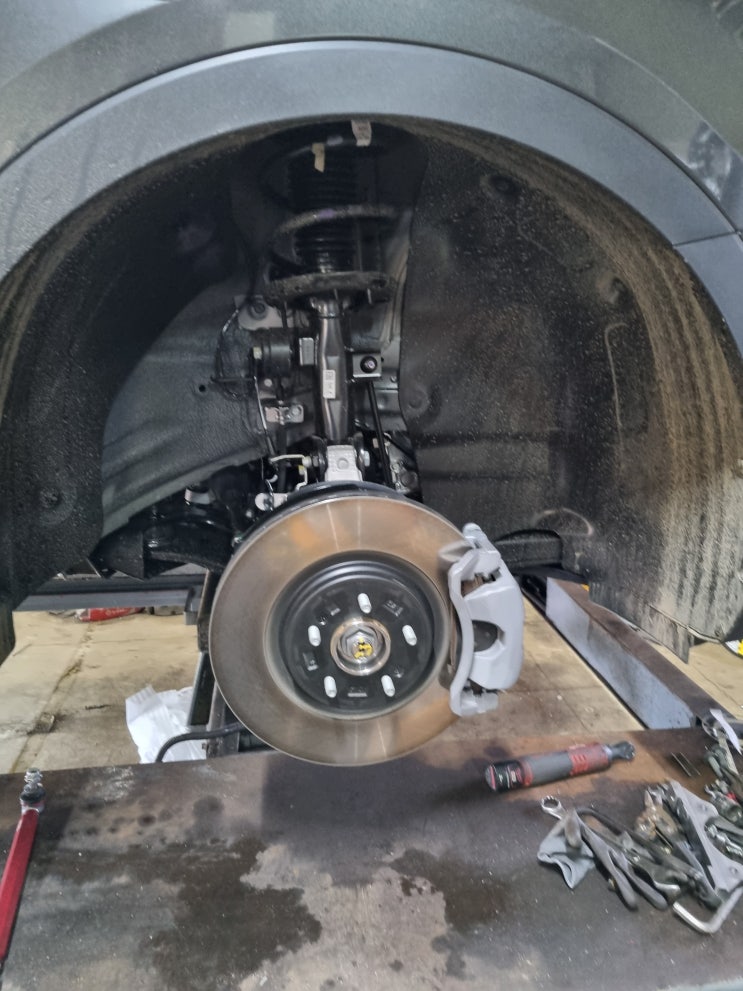 신형 쏘렌토(Mq4) 차량에 Hsd 380mm 6p ㆍ리어확장 ㆍ스테빌 강화링크 개조모습 입니다 : 네이버 블로그