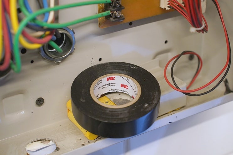 신축성과 난연성, 두 마리 토끼를 잡은 3M 160 전기테이프 리뷰 : 네이버 블로그