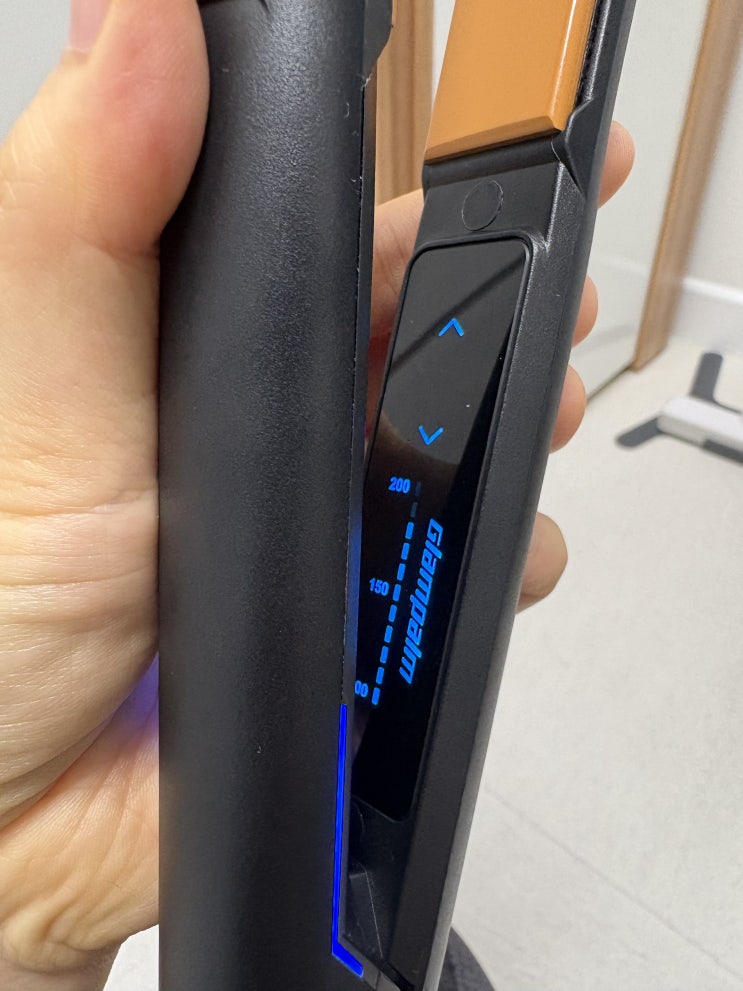 볼륨매직 이제 안 해! 글램팜 고데기 GP201T 한 달 찐사용 후기! (다이슨 에어스트레이트너 포기, GP 201과 비교, 똥손도 괜찮은가?) : 네이버 블로그