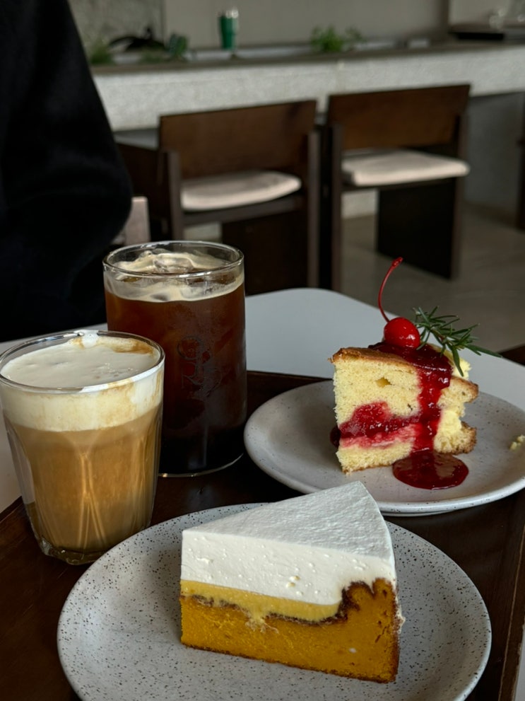 부산 사상 디저트 카페 오르디 애견동반 넓은카페 : 네이버 블로그