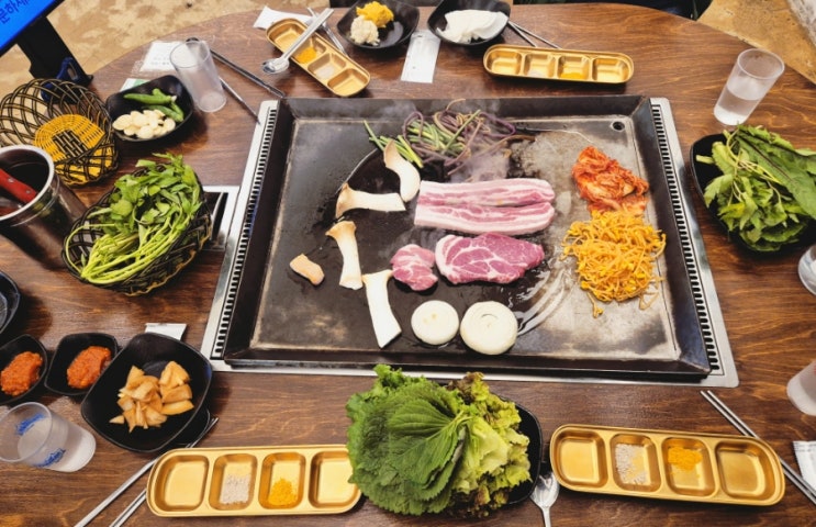 경주 삼겹살 커다란 불판에 구워먹을 수 있는 보문단지 경주고기 네이버 블로그