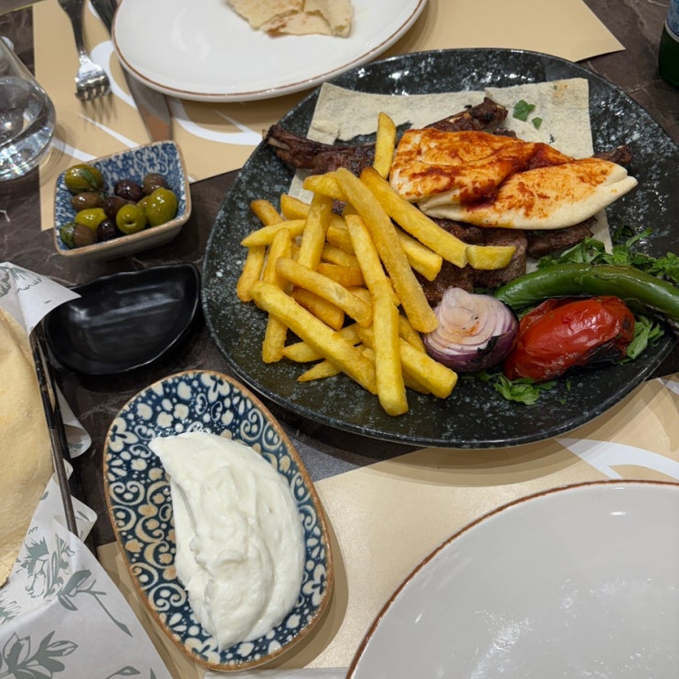 두바이몰 맛집 추천! 알할랍(AL HALLAB)에서 양갈비와 후무스 즐기기 : 네이버 블로그