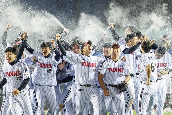 LG트윈스 138억, 경쟁균형세 초과! KBO 구단별 연봉 순위는? : 네이버 블로그