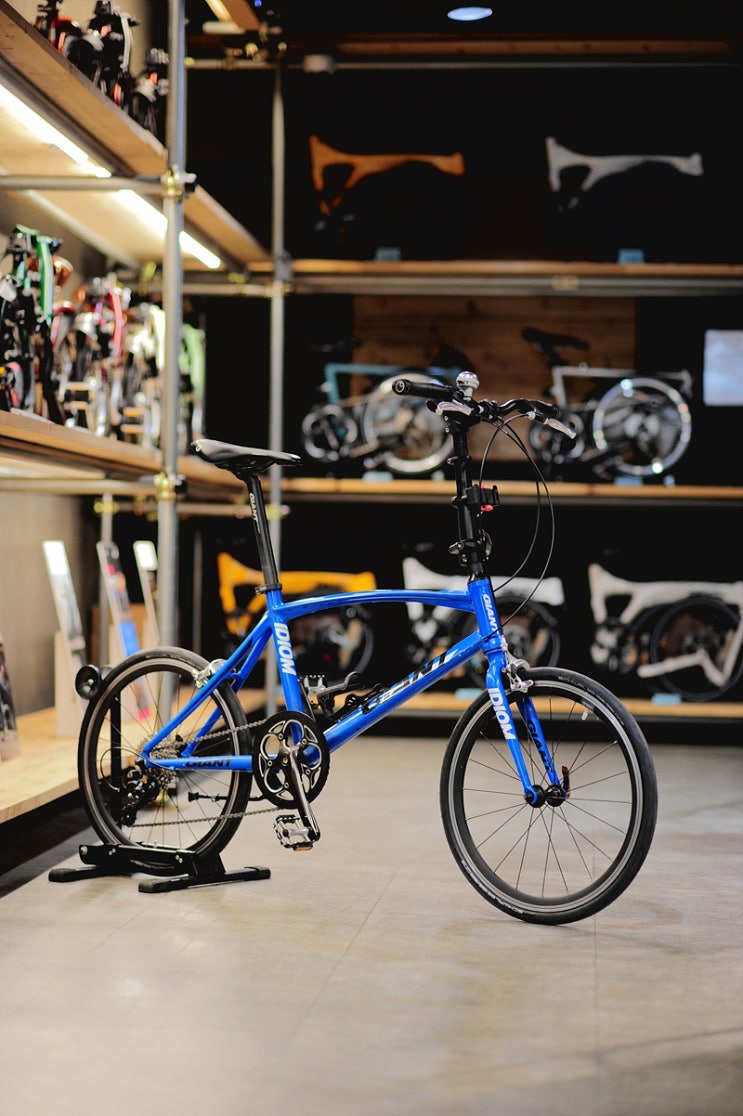 오래된 미니벨로 수리, 튜닝 - 자이언트 이디엄 시마노 9단 튜닝, 슈발베 원 타이어, 브레이크 개선 : 네이버 블로그