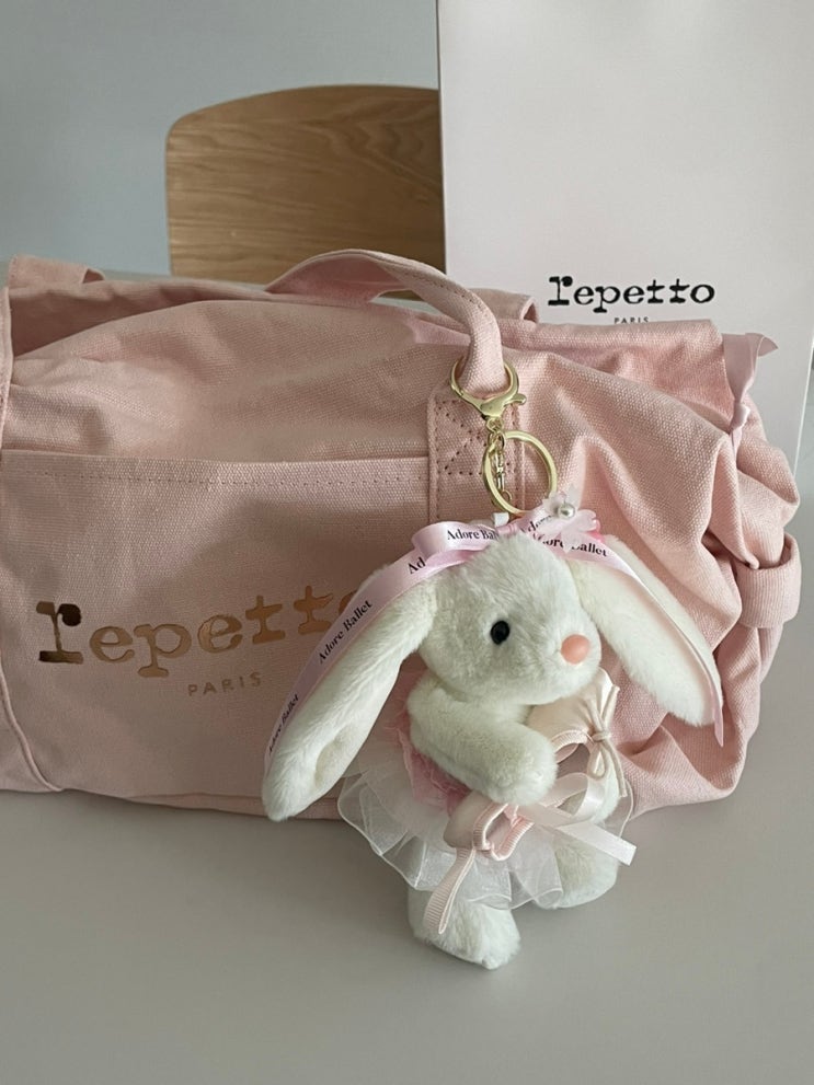 레페토 발레가방(미디움 글레이드 핑크), 토끼 발레 키링 후기 : 네이버 블로그