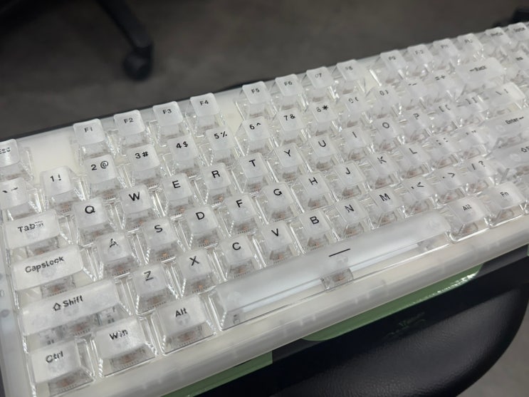 AULA L87 텐키리스 독거미, 투명 가성비 무선 키보드 후기 : 네이버 블로그