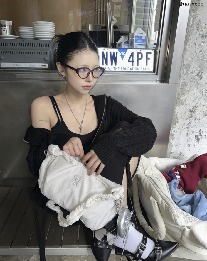 여성 크로스백 추천! 대학생 보부상 위한 MLB 봄가방, 옆으로매는 호보백 : 네이버 블로그