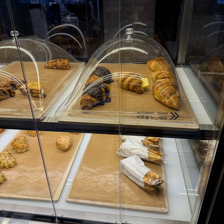 [건대입구] 엔제리너스커피 건대역점 카공하기 좋은 카페 추천 : 네이버 블로그