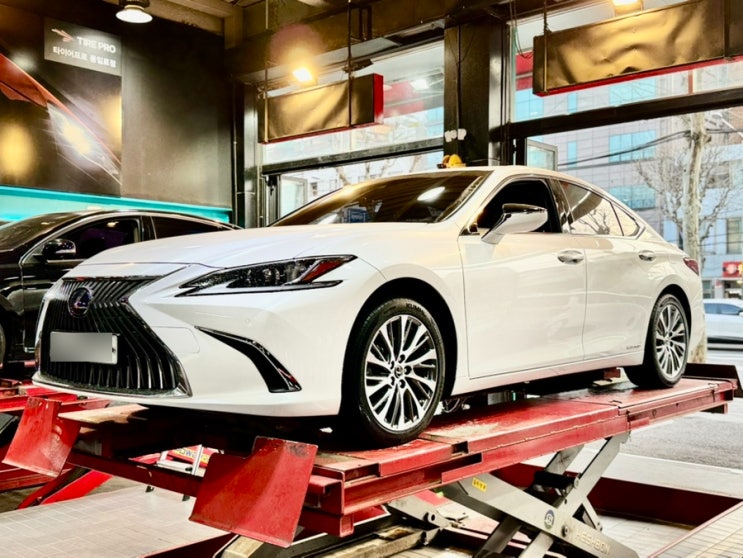 렉서스 ES300H 금호 마제스티X 235 45 18 타이어 교체 / 휠 얼라인먼트 전문점 중랑구, 구리, 별내 : 네이버 블로그