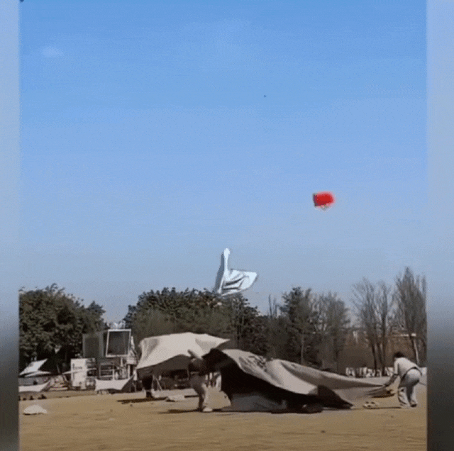 중국 풍속 165km, 체중 50kg 이하는 날아간다 : 네이버 블로그