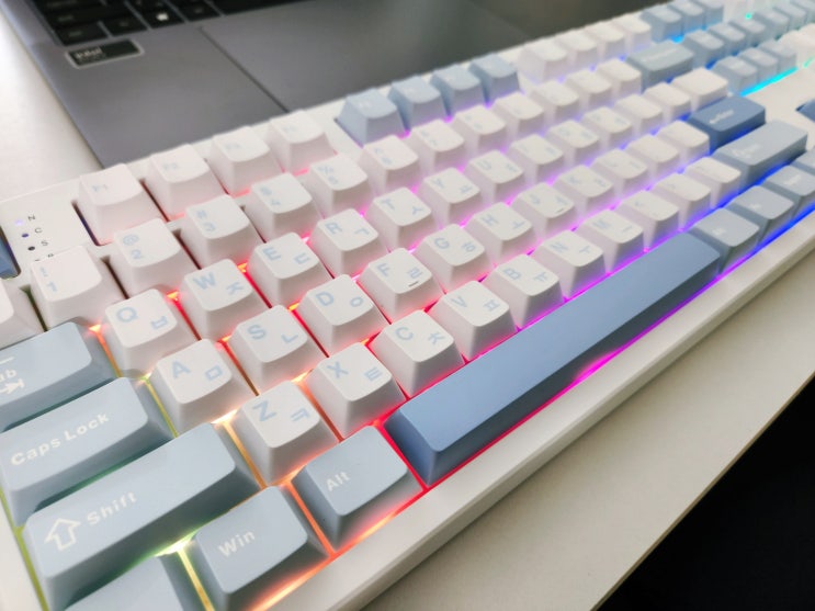 저소음 기계식 키보드 끝판왕? 프리플로우 아콘 AK68 솔직 후기 : 네이버 블로그