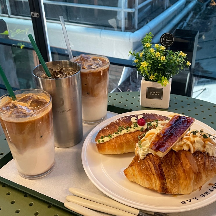 강남역 디저트맛집 퍼스트커피랩 First Coffee Lab 베이커리카페 : 네이버 블로그