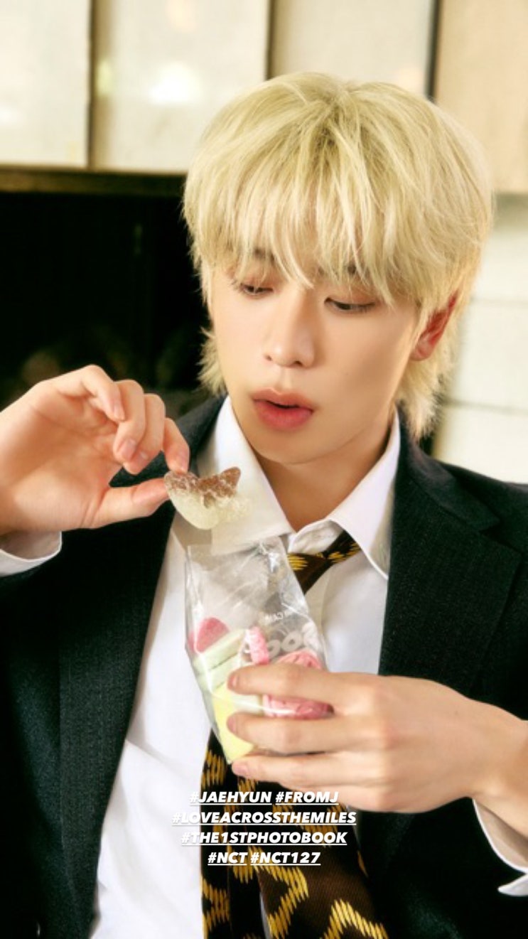 250423 nct127 재현 포토북 FROM J LOVE ACROSS THE MILES 마크 쇼케이스 팀홀튼 인스타그램 유튜브 더 모멘텀 콘서트 비하인드 디어엠 도영 ...