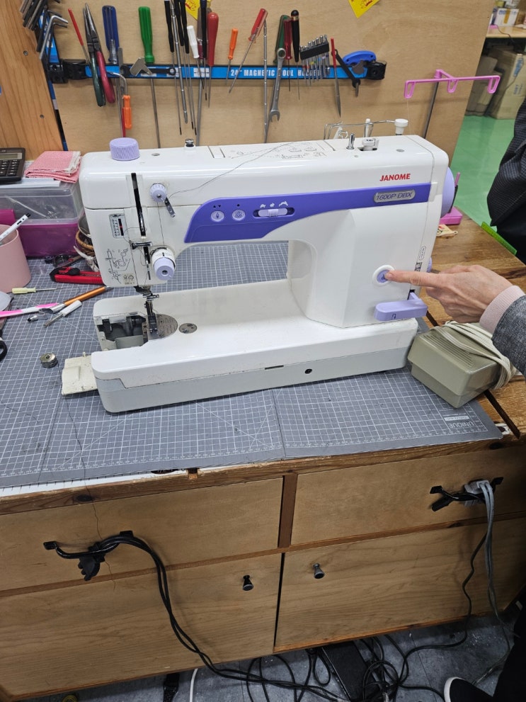 라이온 미싱 준 공업용 미싱 라이온1600PDBX, 하이브리드 미싱 아라크네 620, 아우라 620, NCC 미싱 보니 프로, NCC 미싱 파이오니아, 미싱 체험, 재봉틀 ...