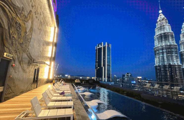 쿠알라룸푸르호텔 / 쿠알라룸푸르의 옥상 수영장에서 klcc 트윈타워의 탁 트인 전망을 갖춘 호텔 스타 스위트 : 네이버 블로그