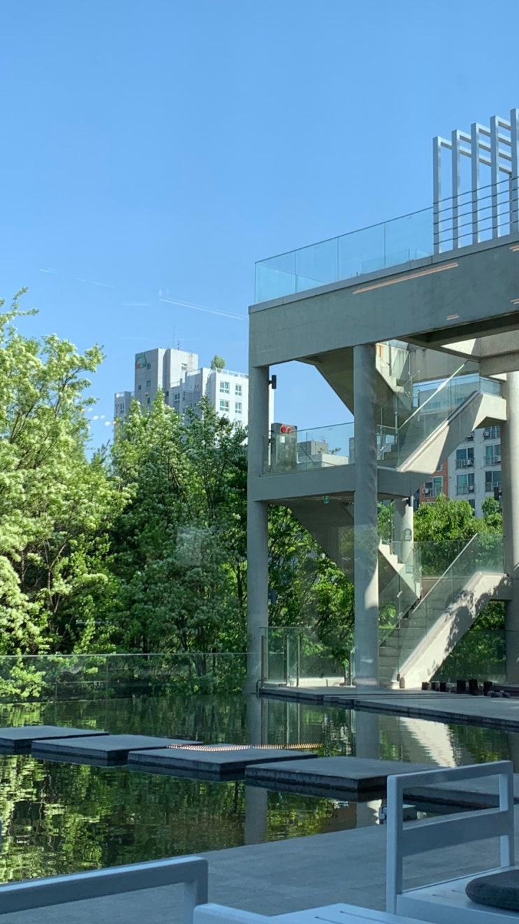 유성구카페 대형카페 에이트, 충남대정문 카페 : 네이버 블로그