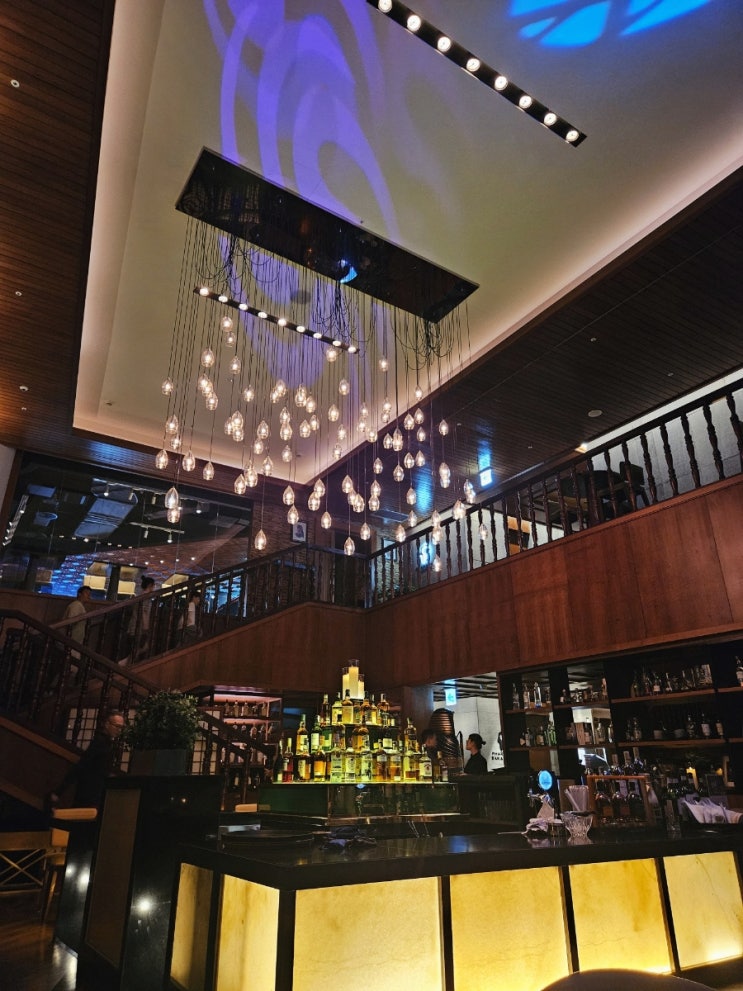 베트남 하노이 롯데호텔 화려한 라이브 음악의 바 맛집, PHARAOH'S BAR & UPPER : 네이버 블로그