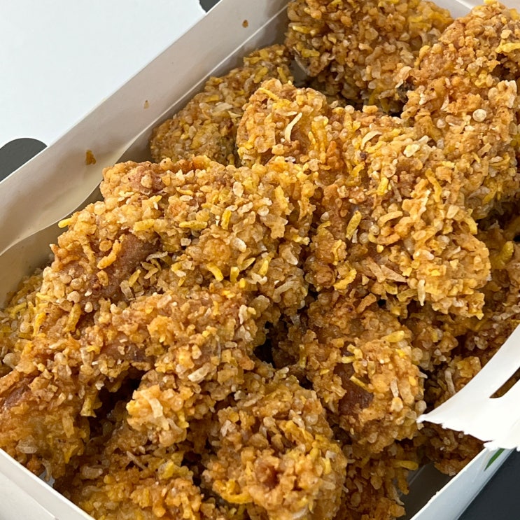 BHC 콰삭킹 먹어봤습니다 | 튀김옷 소스 사이드 조합 추천까지 : 네이버 블로그