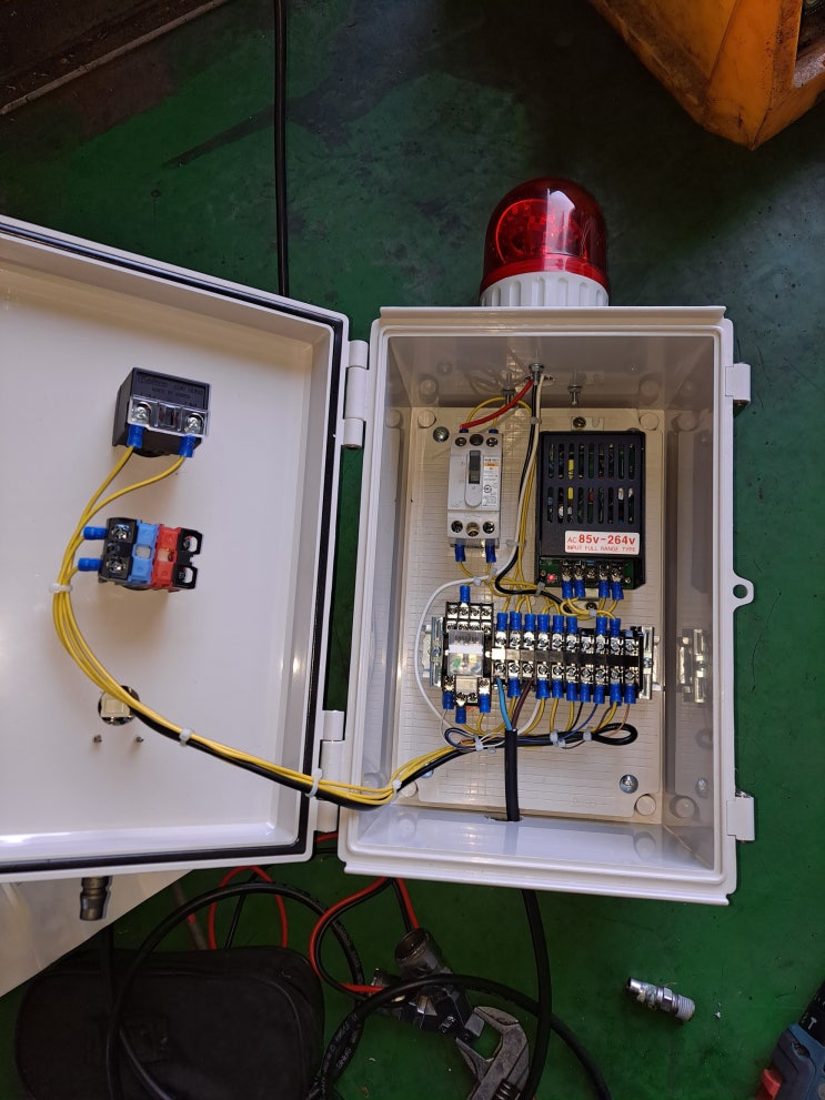 화성 콤프레샤는 진콤프레샤!! 현장 설정 압력 이하로 하강 시 부저알람 설치 시공..!! : 네이버 블로그