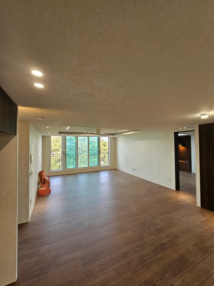 [ 순천도배 ] 해룡면 신대중흥S클래스3차아파트 33py LX디아망PR002-12 크림화이트 전체 고급도배 : 네이버 블로그