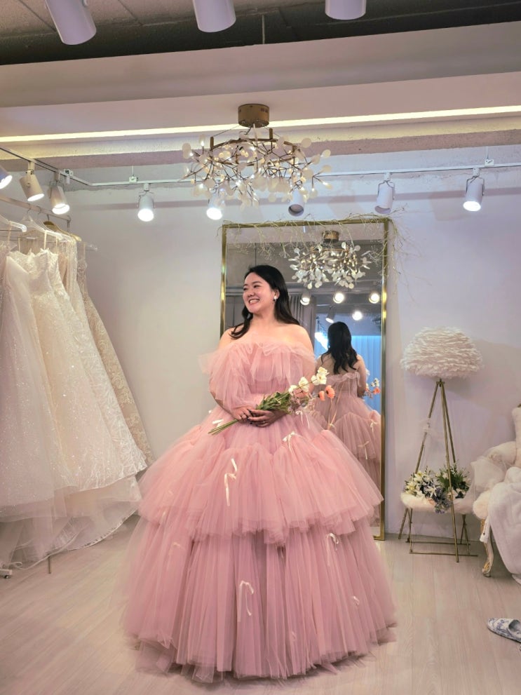 [강남 라프리] 촬영용 웨딩드레스 셀렉 후기 드레스 업체 추천 내돈내산 라프리 웨딩 맞춤 전문샵 Lafferi : 네이버 블로그