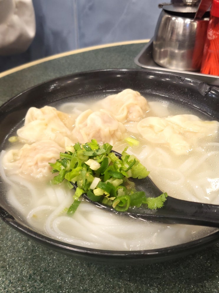홍콩여행 완차이역 24시간 국수집 Chiu Hing Noodle House 潮興魚蛋粉 : 네이버 블로그