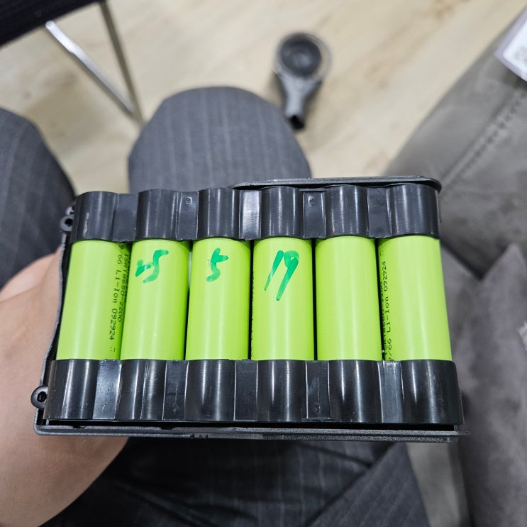 [내돈내산] 기펠 ZET-10(SP-003D) 무선 진공 청소기 배터리 교체 후기 – 새 청소기 산 느낌적인 느낌? : 네이버 블로그