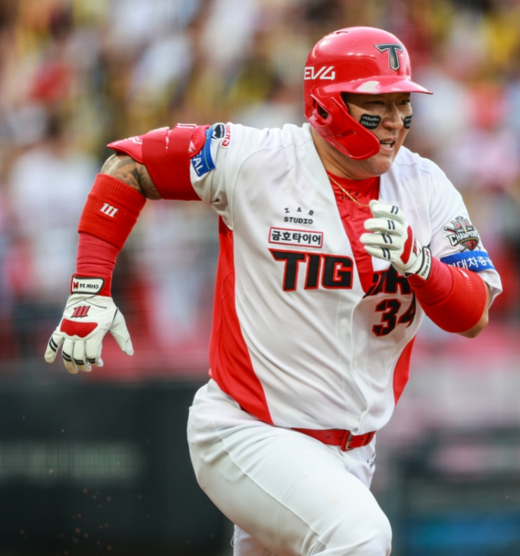 'OPS 및 wRC+ 1위' 기아 타이거즈 최형우, FA 누적 금액 200억 도전한다. : 네이버 블로그