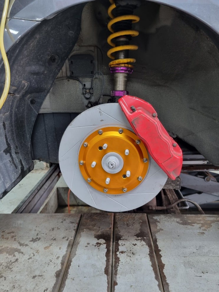 k5 만도 4p 디스크 사망으로 저희회사(Bm게러지) 355mm 2pcs 경량 디스크+하드론 패드로 교체해 드렸습니다 : 네이버 블로그