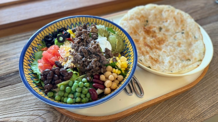 [망원] 대만식 쇼좌빙에 타코샐러드 조합이라늬,,🤨💚 숨은 샐맛집 리앙키친 : 네이버 블로그