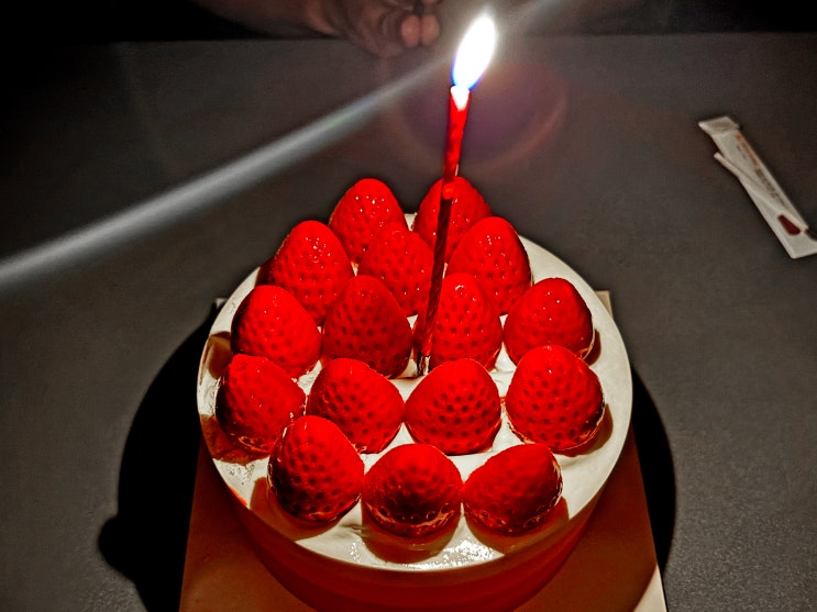 베스킨라빈스 아이스크림케이크 베라 더 듬뿍 딸기 케이크 : 네이버 블로그