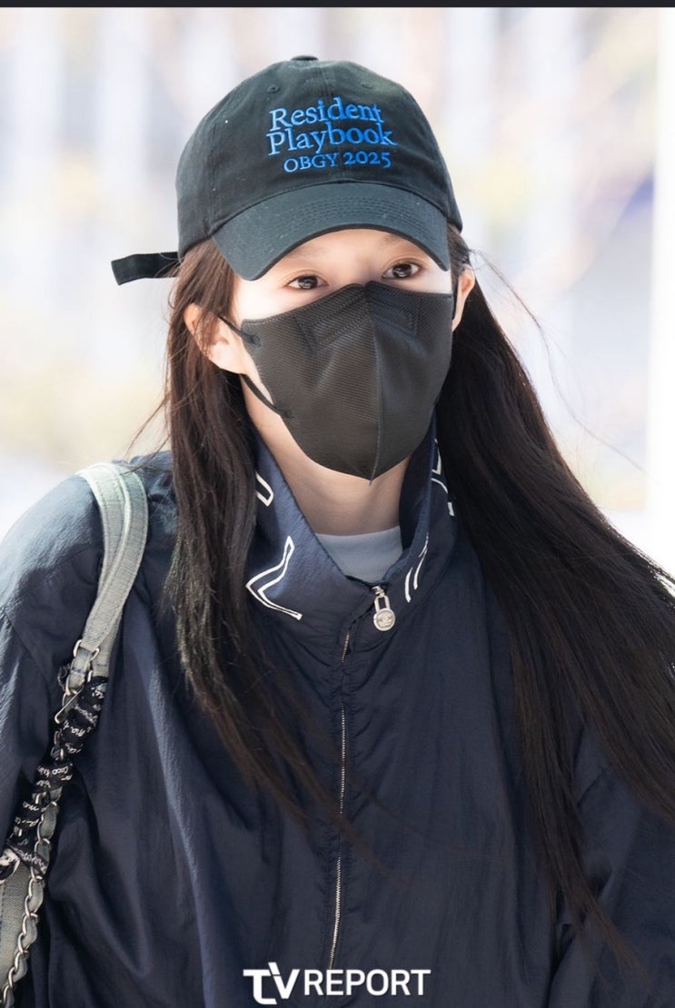 고윤정, 공항에서 또 심쿵! 샤넬 윈드브레이커 꾸안꾸룩 : 네이버 블로그