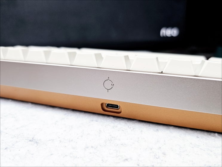 NEO60 CU HHKB 그레이-골드 검수 및 하우징 살펴보기 : 네이버 블로그