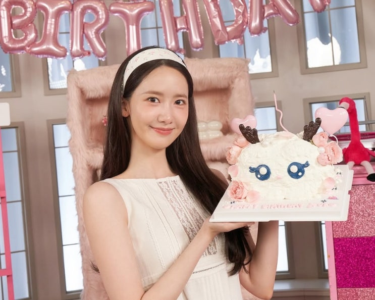 250531 융피셜 윤아 생파 미니룸 3P : 네이버 블로그