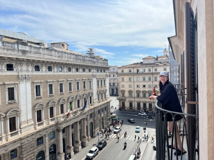 로마 "오리아나 홈엘 로마 (Oriana Homel Roma)"/ 발코니가 예쁜 가족여행 숙소 :) : 네이버 블로그