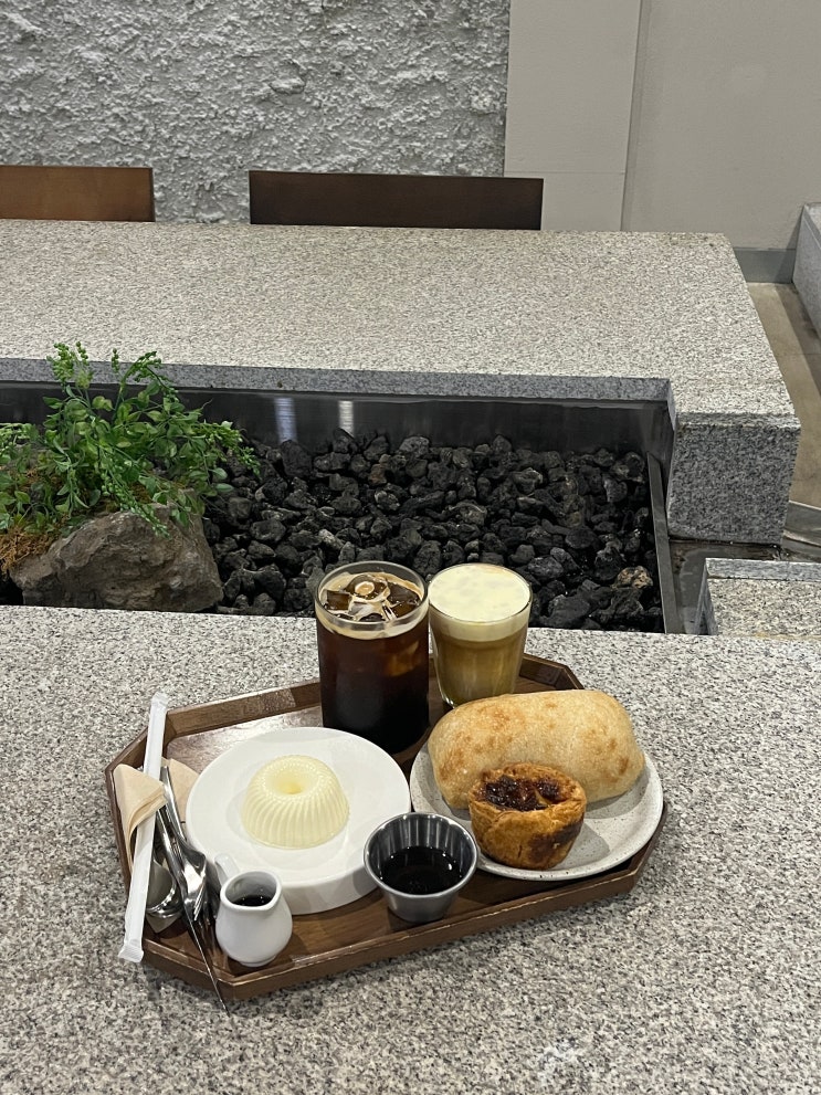 [사상카페] 부산 사상 디저트 카페 사상 아기랑 카페 / 오르디 ORRD : 네이버 블로그