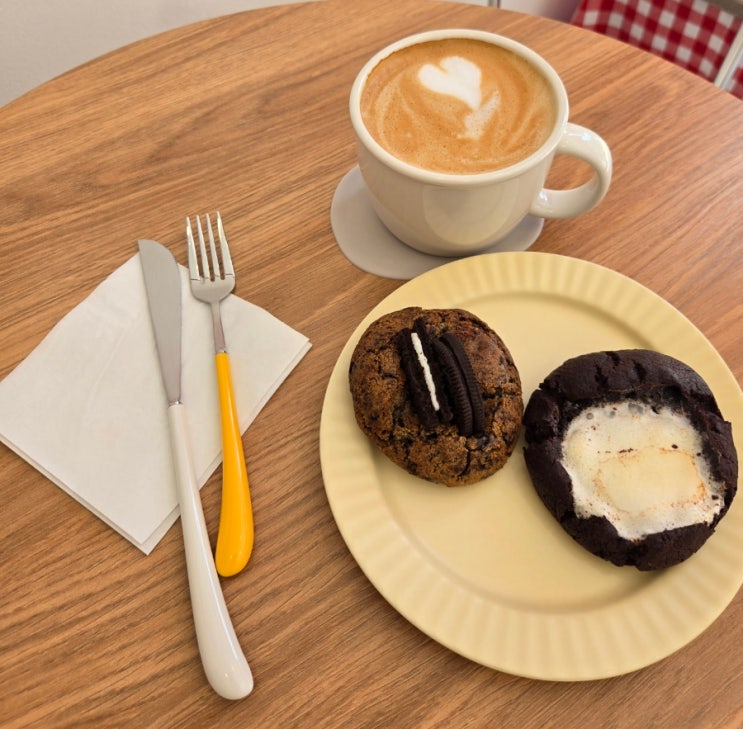 유기농 밀가루로 매일 직접 만들어 굽는 광교 단체주문 카페몽글 CAFE MONGLE : 네이버 블로그