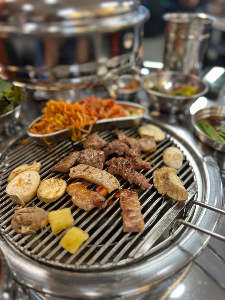 선부동삼겹살 100g 단돈 4900원이요? 을지로연탄구이 솔직후기 : 네이버 블로그