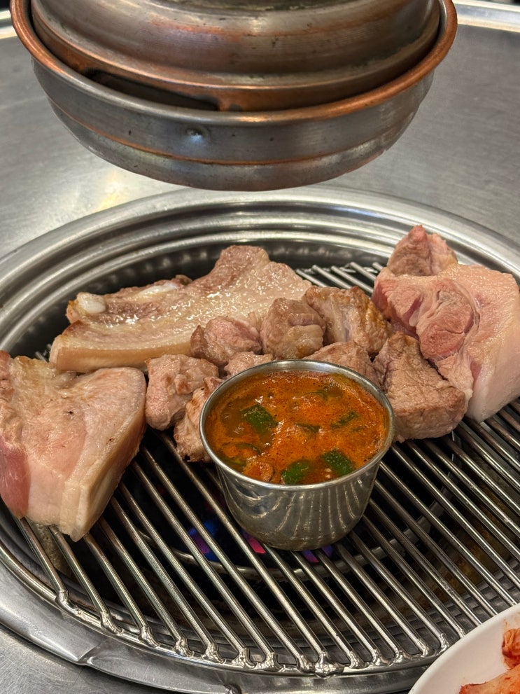 선릉역 두툼한 제주 흑돼지 생고기 전문점 [김돈이] 선릉본점 리뷰 : 네이버 블로그