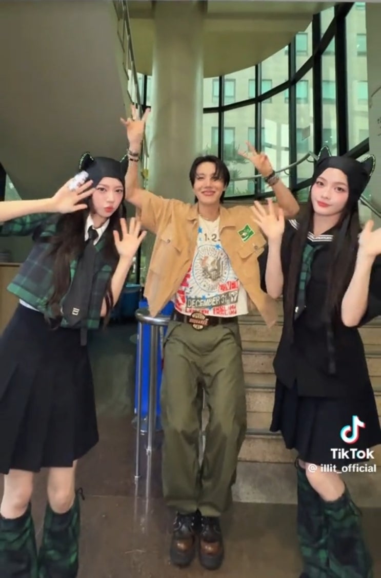 BTS 방탄소년단 제이홉 - 250620 뮤직뱅크 컴백 기념 아일릿 빌려온 고양이 틱톡 챌린지 등장 ㅠㅠ : 네이버 블로그