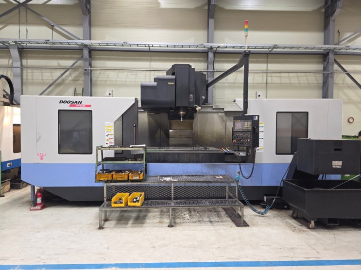 [판매완료] 두산 머시닝센터 VM-1260 6K (2012년 11월) 현장판매합니다. : 네이버 블로그
