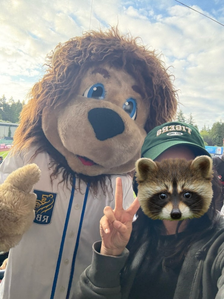 🇨🇦 캐나다 워홀 66~68일차 - 캐네디언즈 야구 관람, 밴쿠버 기념품샵 추천, 어학원 졸업 🇨🇦 : 네이버 블로그