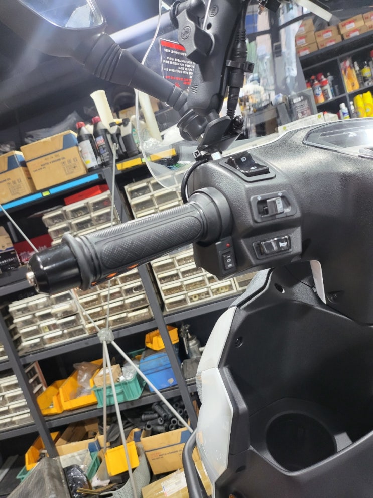 청주 오창 DNA모터스 VX125화이트 신차 판매 출고 배달셋팅 ! 스쿠터 오토바이 중고 : 네이버 블로그