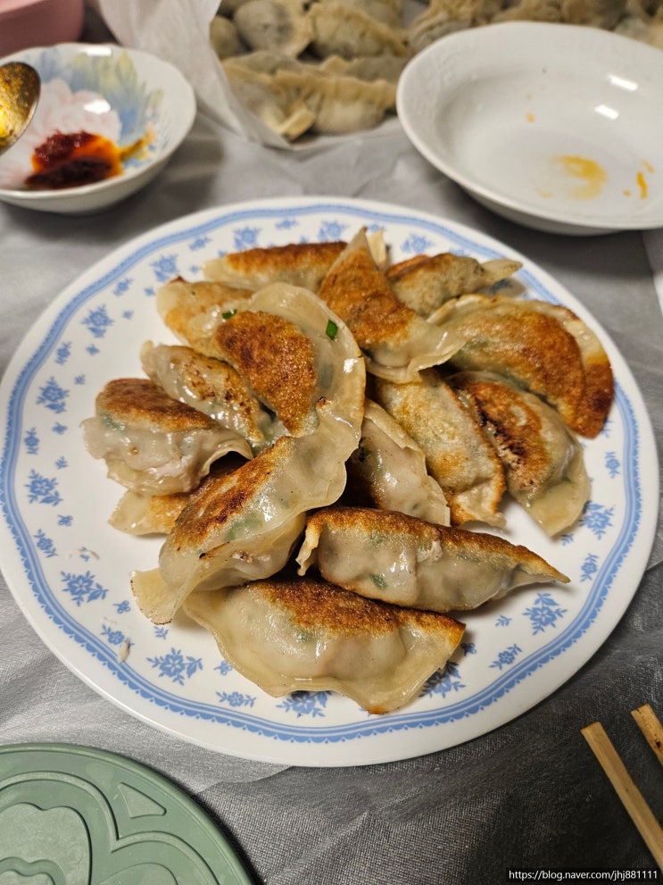 중국식 만두 + 만두피 포켓 피자 만들기 : 네이버 블로그